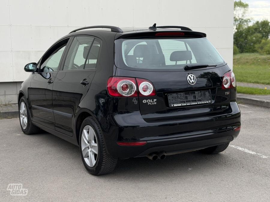 Black Volkswagen Golf Plus 2010 in Kretinga, with an engine capacity of 1.40 L and mileage of 182 thousand km for 5450 €, photo 7 on AUTOMOTO.COM.LV