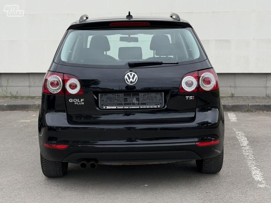 Black Volkswagen Golf Plus 2010 in Kretinga, with an engine capacity of 1.40 L and mileage of 182 thousand km for 5450 €, photo 8 on AUTOMOTO.COM.LV