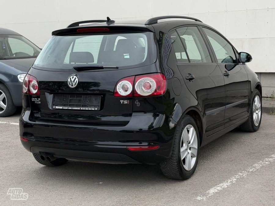 Black Volkswagen Golf Plus 2010 in Kretinga, with an engine capacity of 1.40 L and mileage of 182 thousand km for 5450 €, photo 9 on AUTOMOTO.COM.LV