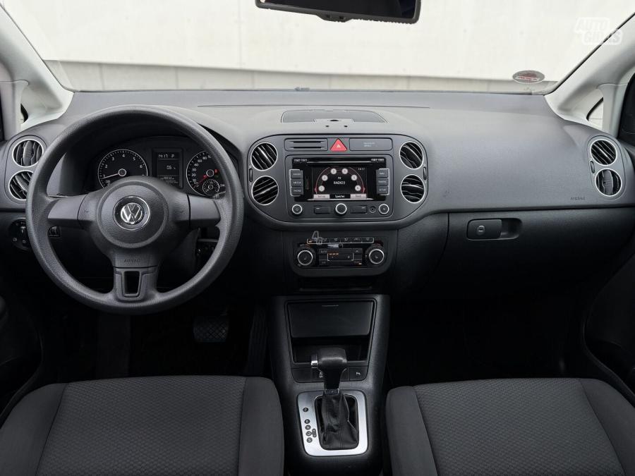 Black Volkswagen Golf Plus 2010 in Kretinga, with an engine capacity of 1.40 L and mileage of 182 thousand km for 5450 €, photo 10 on AUTOMOTO.COM.LV