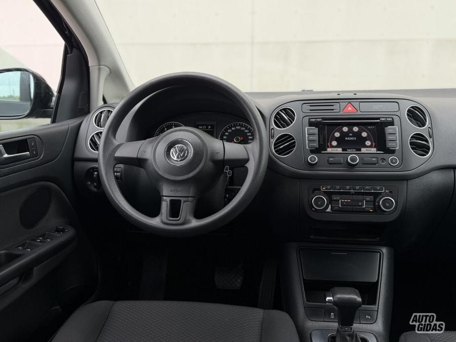 Black Volkswagen Golf Plus 2010 in Kretinga, with an engine capacity of 1.40 L and mileage of 182 thousand km for 5450 €, photo 16 on AUTOMOTO.COM.LV