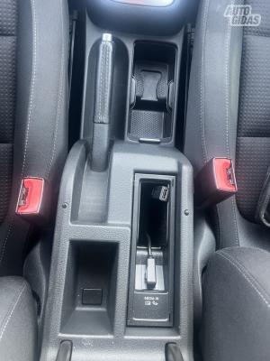 Black Volkswagen Golf Plus 2010 in Kaunas, with an engine capacity of 1.40 L and mileage of 158 thousand km for 5000 €, photo 15 on AUTOMOTO.COM.LV