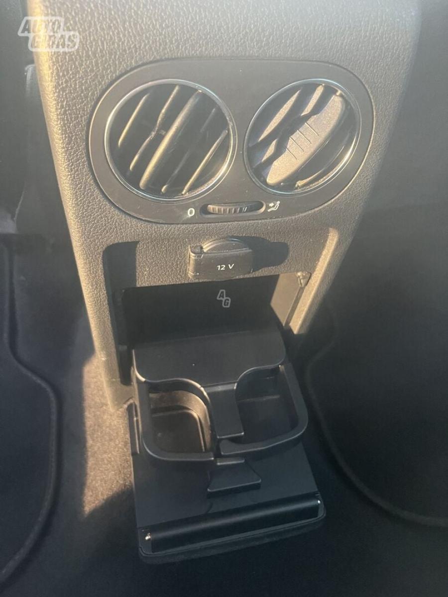 Black Volkswagen Golf Plus 2010 in Kaunas, with an engine capacity of 1.40 L and mileage of 158 thousand km for 5000 €, photo 21 on AUTOMOTO.COM.LV