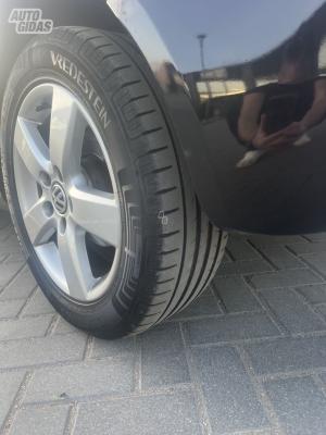 Black Volkswagen Golf Plus 2010 in Kaunas, with an engine capacity of 1.40 L and mileage of 158 thousand km for 5000 €, photo 25 on AUTOMOTO.COM.LV