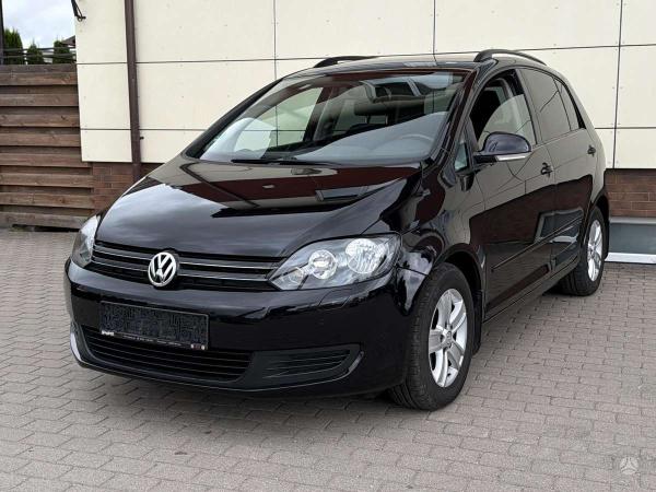 Black Volkswagen Golf Plus 2010 in Kretinga, with an engine capacity of 1.60 L and mileage of 220 thousand km for 5300 €, photo 4 on AUTOMOTO.COM.LV