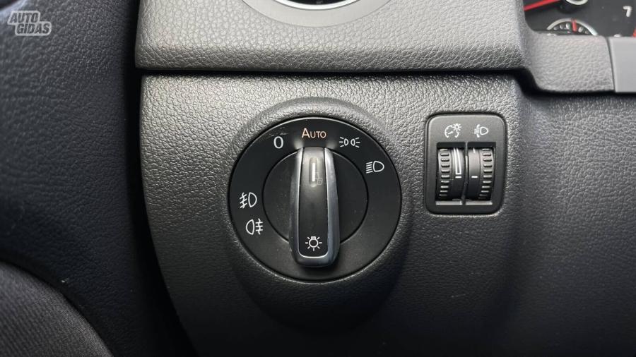 Black Volkswagen Golf Plus 2010 in Marijampole, with an engine capacity of 1.40 L and mileage of 224 thousand km for 4950 €, photo 19 on AUTOMOTO.COM.LV