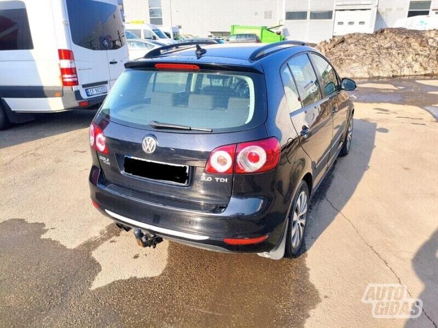 Black Volkswagen Golf Plus 2011 in Vilnius, with an engine capacity of 2.00 L and mileage of 323 thousand km for 4000 €, photo 6 on AUTOMOTO.COM.LV