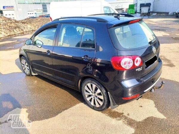 Black Volkswagen Golf Plus 2011 in Vilnius, with an engine capacity of 2.00 L and mileage of 323 thousand km for 4000 €, photo 6 on AUTOMOTO.COM.LV