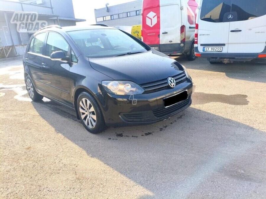 Black Volkswagen Golf Plus 2011 in Vilnius, with an engine capacity of 2.00 L and mileage of 323 thousand km for 4000 €, photo 13 on AUTOMOTO.COM.LV