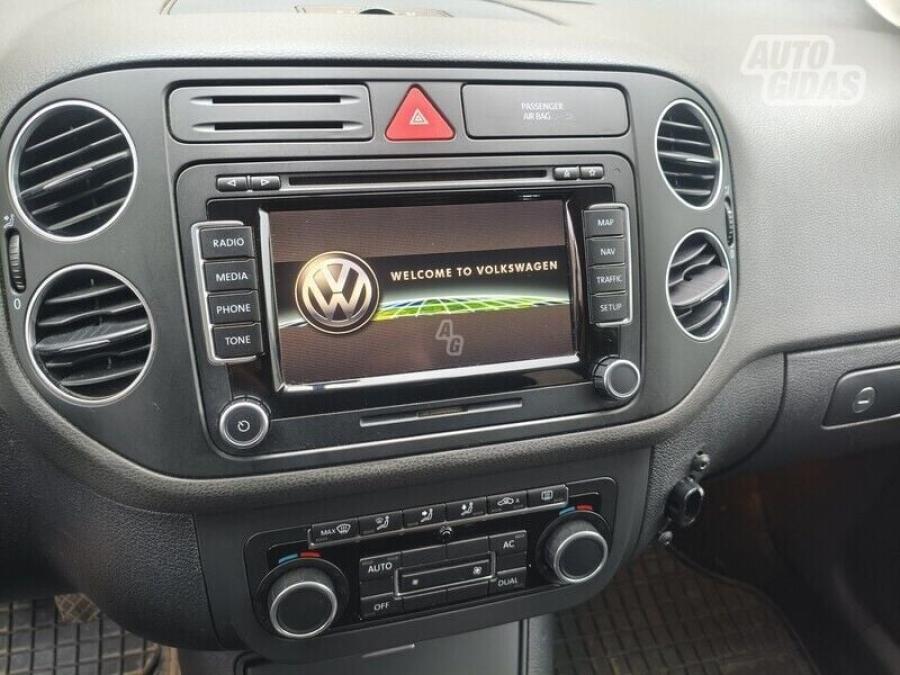Black Volkswagen Golf Plus 2011 in Vilnius, with an engine capacity of 2.00 L and mileage of 323 thousand km for 4000 €, photo 14 on AUTOMOTO.COM.LV
