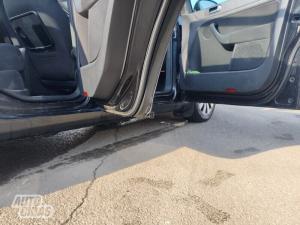 Black Volkswagen Golf Plus 2011 in Vilnius, with an engine capacity of 2.00 L and mileage of 323 thousand km for 4000 €, photo 21 on AUTOMOTO.COM.LV