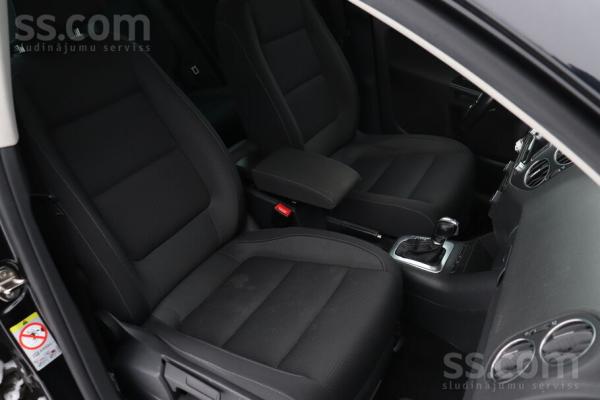 Melns Volkswagen Golf Plus 2011 Valmiera, ar dzinēja tilpumu 2.00 L un nobraukumu 0 tūkst. km par 5900 €, foto 7 vietnē AUTOMOTO.COM.LV