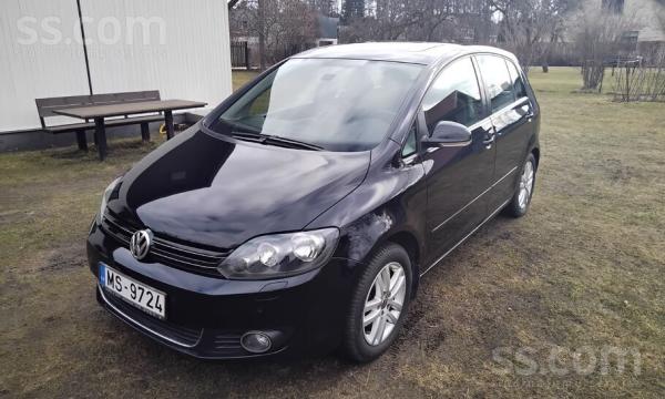 Melns Volkswagen Golf Plus 2012 Rīga, ar dzinēja tilpumu 2.00 L un nobraukumu 156 tūkst. km par 5990 €, foto 1 vietnē AUTOMOTO.COM.LV