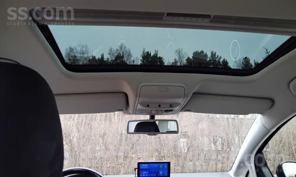 Melns Volkswagen Golf Plus 2012 Rīga, ar dzinēja tilpumu 2.00 L un nobraukumu 156 tūkst. km par 5990 €, foto 4 vietnē AUTOMOTO.COM.LV