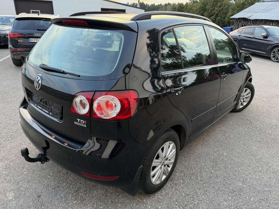 Melns Volkswagen Golf Plus 2012 Utena, ar dzinēja tilpumu 1.60 L un nobraukumu 270 tūkst. km par 4700 €, foto 11 vietnē AUTOMOTO.COM.LV