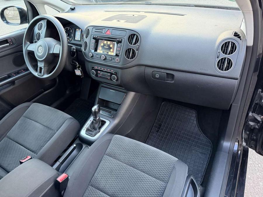 Melns Volkswagen Golf Plus 2012 Utena, ar dzinēja tilpumu 1.60 L un nobraukumu 270 tūkst. km par 4700 €, foto 28 vietnē AUTOMOTO.COM.LV