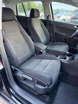 Melns Volkswagen Golf Plus 2012 Utena, ar dzinēja tilpumu 1.60 L un nobraukumu 270 tūkst. km par 4700 €, foto 30 vietnē AUTOMOTO.COM.LV