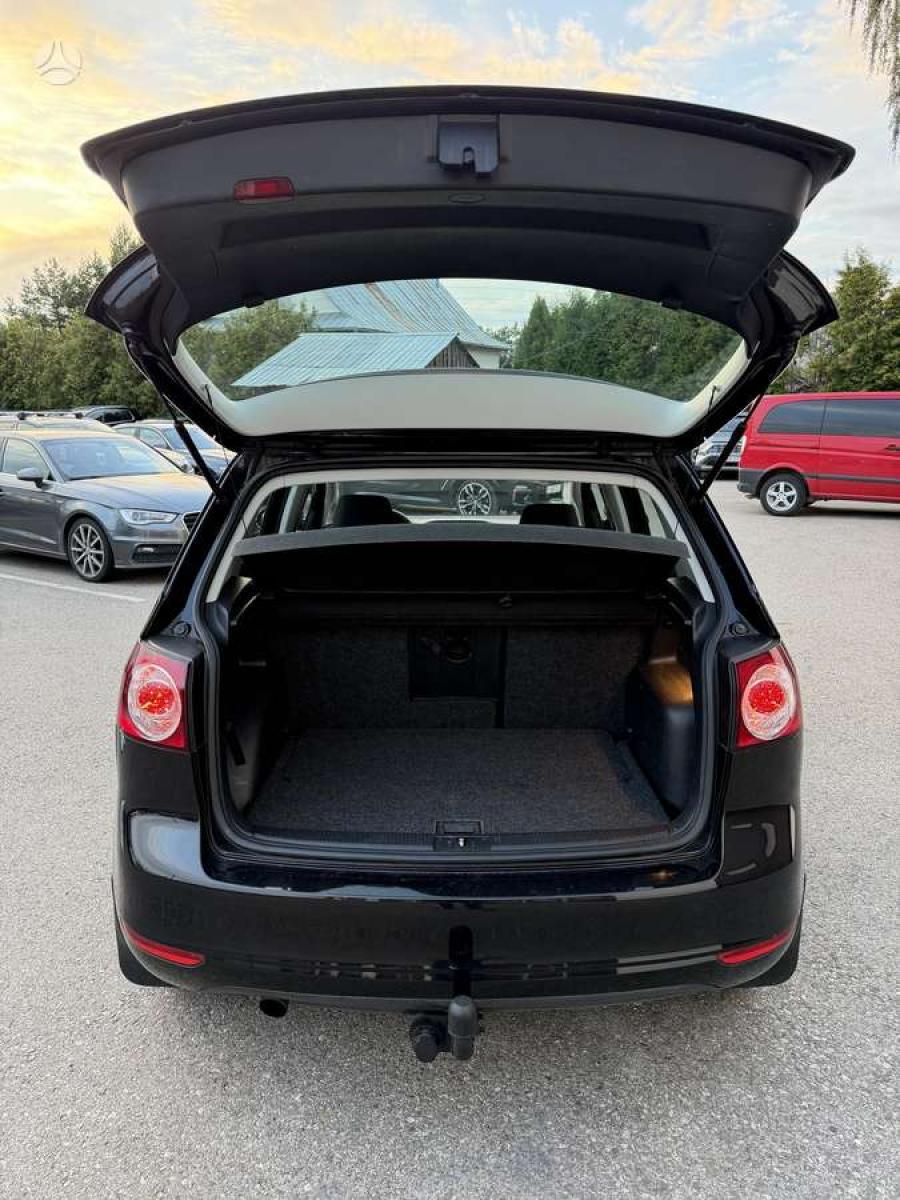 Melns Volkswagen Golf Plus 2012 Utena, ar dzinēja tilpumu 1.60 L un nobraukumu 270 tūkst. km par 4700 €, foto 32 vietnē AUTOMOTO.COM.LV