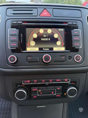 Melns Volkswagen Golf Plus 2012 Utena, ar dzinēja tilpumu 1.60 L un nobraukumu 270 tūkst. km par 4700 €, foto 34 vietnē AUTOMOTO.COM.LV