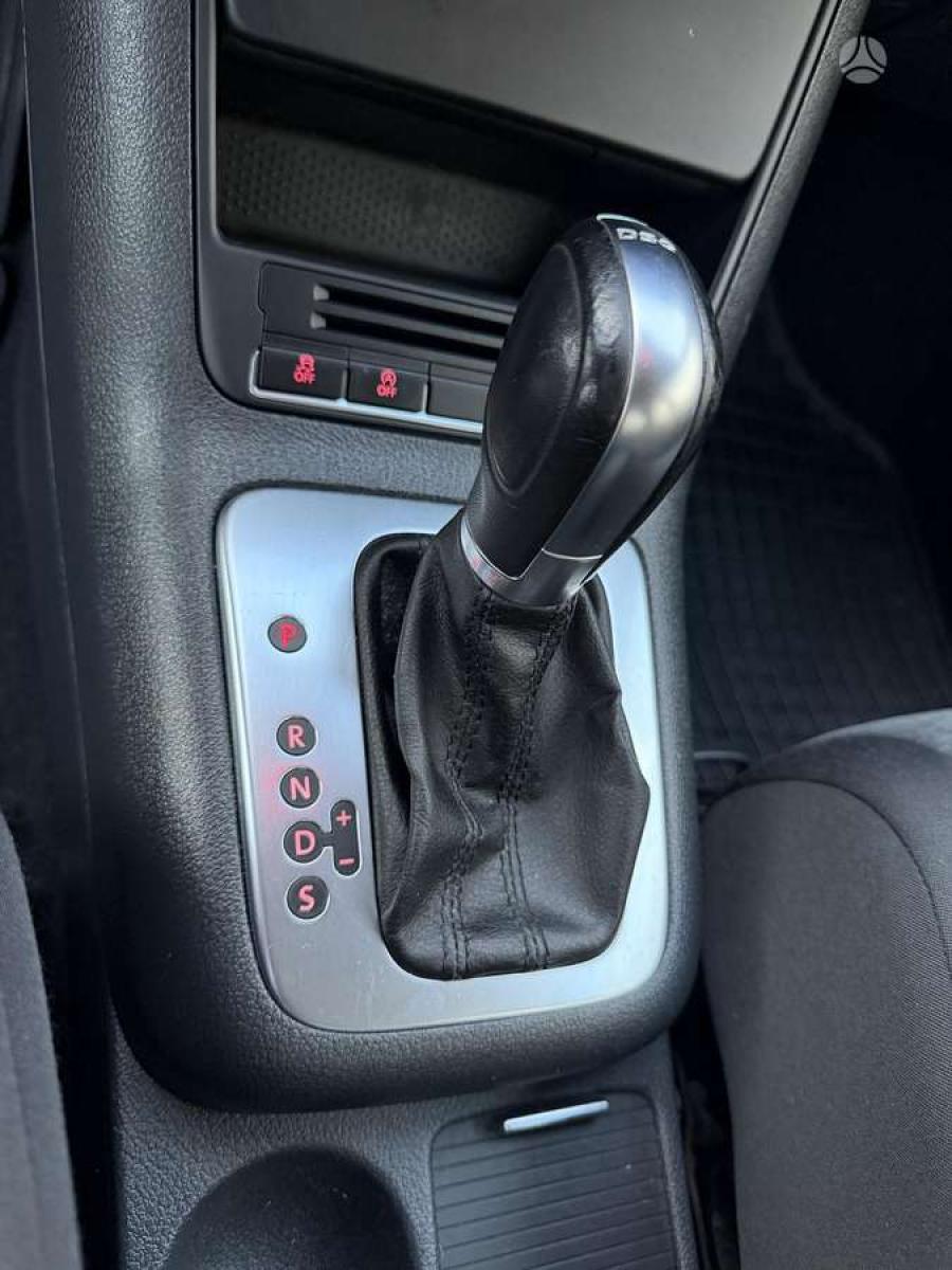 Melns Volkswagen Golf Plus 2012 Utena, ar dzinēja tilpumu 1.60 L un nobraukumu 270 tūkst. km par 4700 €, foto 35 vietnē AUTOMOTO.COM.LV