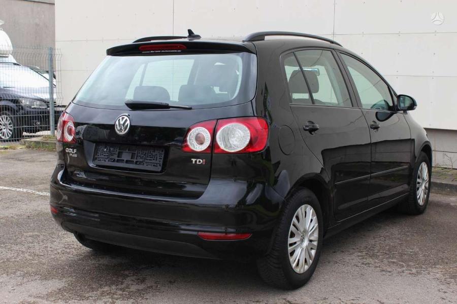 Melns Volkswagen Golf Plus 2013 Kretinga, ar dzinēja tilpumu 1.60 L un nobraukumu 218 tūkst. km par 4900 €, foto 6 vietnē AUTOMOTO.COM.LV