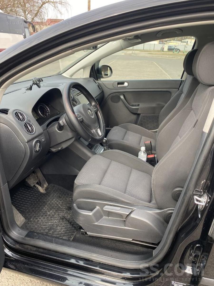 Black Volkswagen Golf Plus 2013 in Riga, with an engine capacity of 1.40 L and mileage of 55 thousand km for 7900 €, photo 5 on AUTOMOTO.COM.LV
