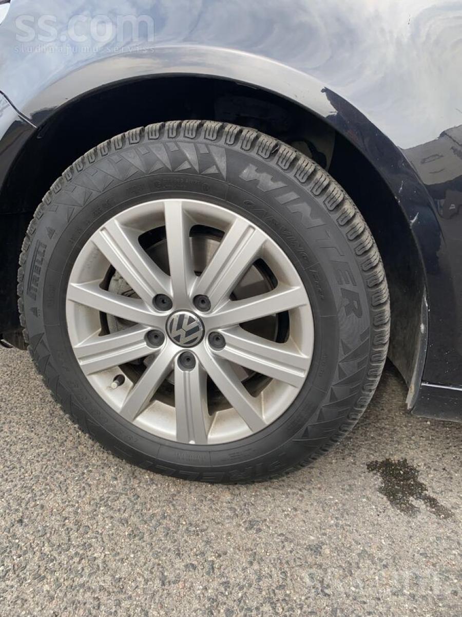 Black Volkswagen Golf Plus 2013 in Riga, with an engine capacity of 1.40 L and mileage of 55 thousand km for 7900 €, photo 10 on AUTOMOTO.COM.LV