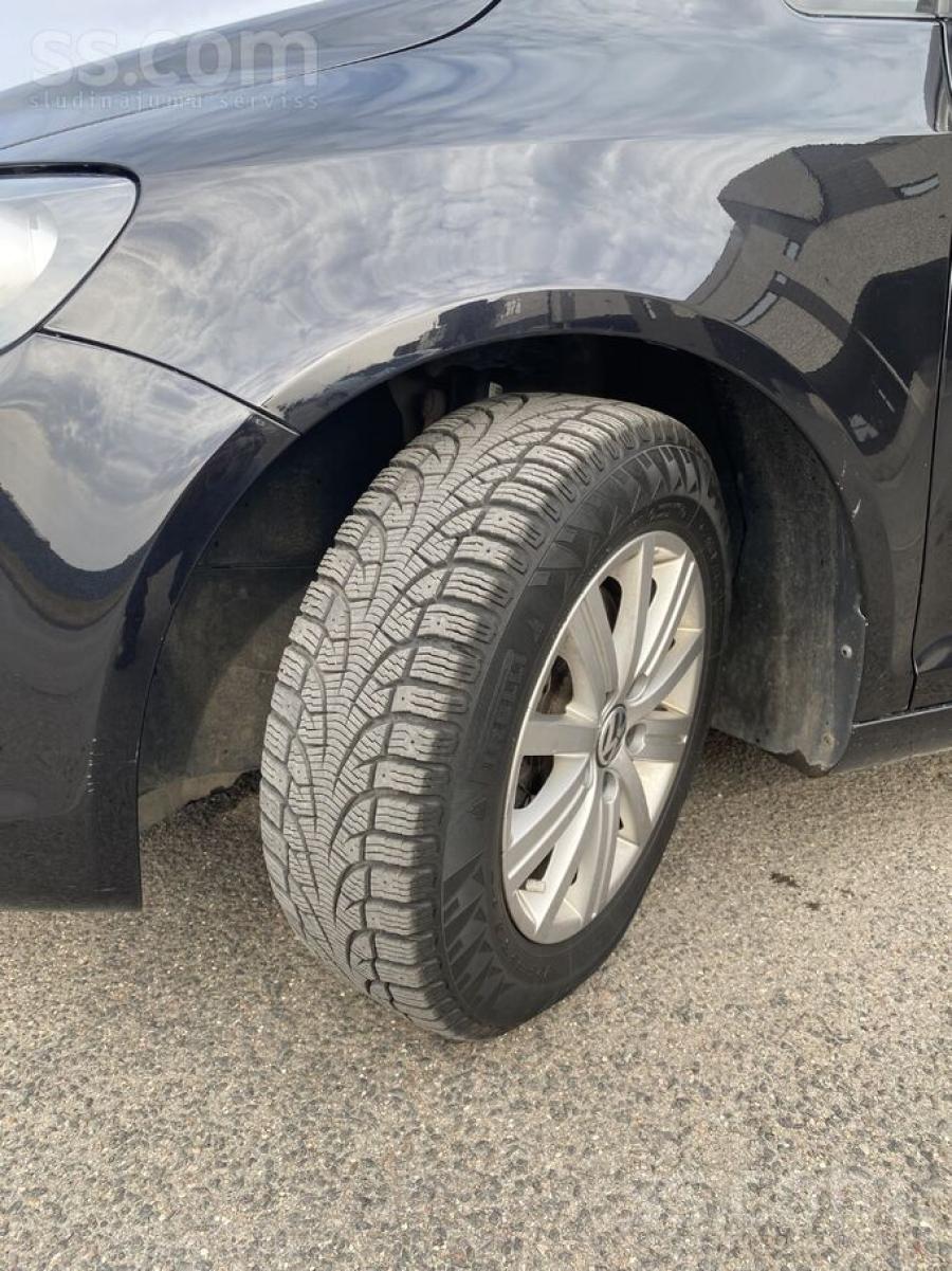 Black Volkswagen Golf Plus 2013 in Riga, with an engine capacity of 1.40 L and mileage of 55 thousand km for 7900 €, photo 11 on AUTOMOTO.COM.LV