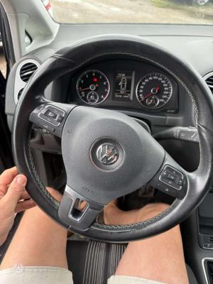 Melns Volkswagen Golf Plus 2013 Jurbarkas, ar dzinēja tilpumu 1.20 L un nobraukumu 200 tūkst. km par 3799 €, foto 15 vietnē AUTOMOTO.COM.LV