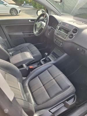Melns Volkswagen Golf Plus 2013 Jurbarkas, ar dzinēja tilpumu 1.20 L un nobraukumu 200 tūkst. km par 3799 €, foto 16 vietnē AUTOMOTO.COM.LV