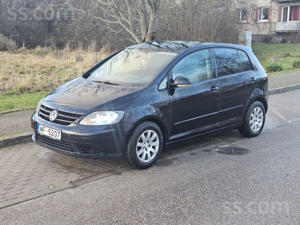 Melns Volkswagen Golf Plus 2007 Liepāja, ar dzinēja tilpumu 1.90 L un nobraukumu 428 tūkst. km par 1650 €, foto 2 vietnē AUTOMOTO.COM.LV