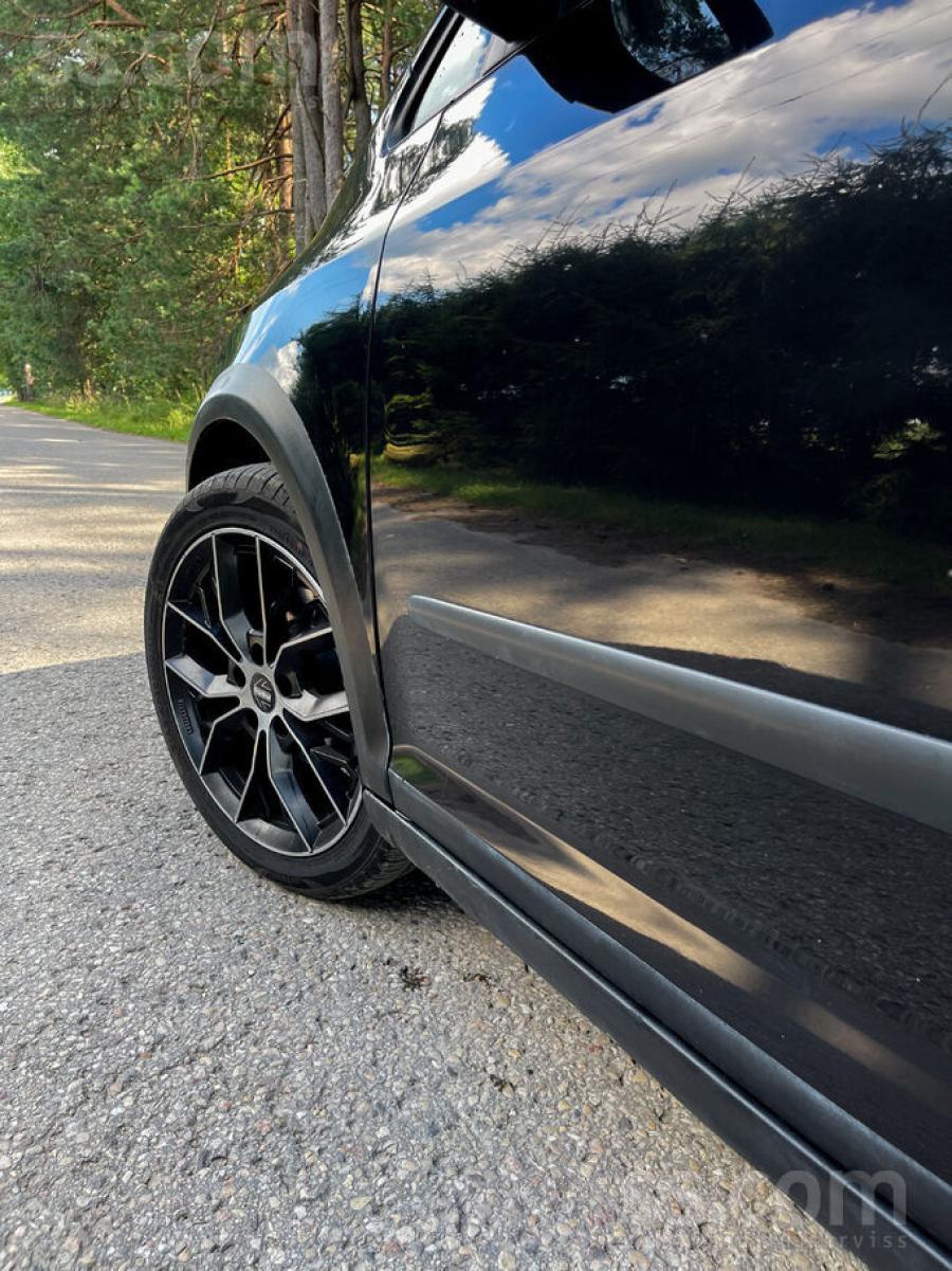 Melns Volkswagen Golf Plus 2006 Ogre, ar dzinēja tilpumu 1.90 L un nobraukumu 284 tūkst. km par 2600 €, foto 7 vietnē AUTOMOTO.COM.LV