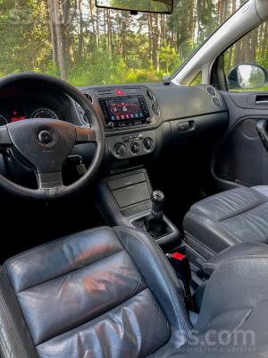 Melns Volkswagen Golf Plus 2006 Ogre, ar dzinēja tilpumu 1.90 L un nobraukumu 284 tūkst. km par 2600 €, foto 9 vietnē AUTOMOTO.COM.LV