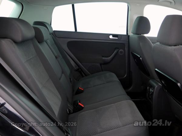Melns Volkswagen Golf Plus 2009 Tallina, ar dzinēja tilpumu 2.00 L un nobraukumu 272 tūkst. km par 2199 €, foto 7 vietnē AUTOMOTO.COM.LV