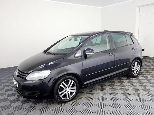 Black Volkswagen Golf Plus 2009 in Tallinn, with an engine capacity of 2.00 L and mileage of 272 thousand km for 1799 €, photo 2 on AUTOMOTO.COM.LV