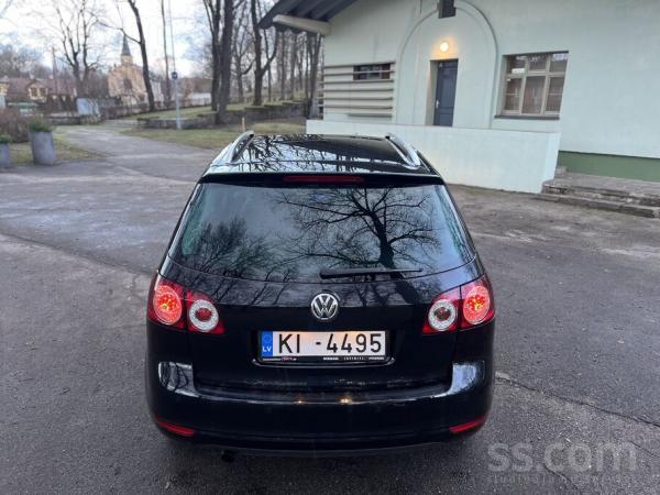 Melns Volkswagen Golf Plus 2010 Rīga, ar dzinēja tilpumu 1.20 L un nobraukumu 262 tūkst. km par 5500 €, foto 4 vietnē AUTOMOTO.COM.LV
