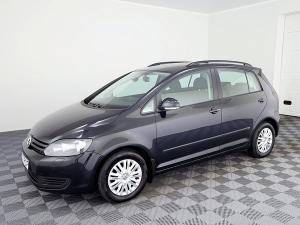 Melns Volkswagen Golf Plus 2010 Tallina, ar dzinēja tilpumu 1.40 L un nobraukumu 244 tūkst. km par 2199 €, foto 3 vietnē AUTOMOTO.COM.LV