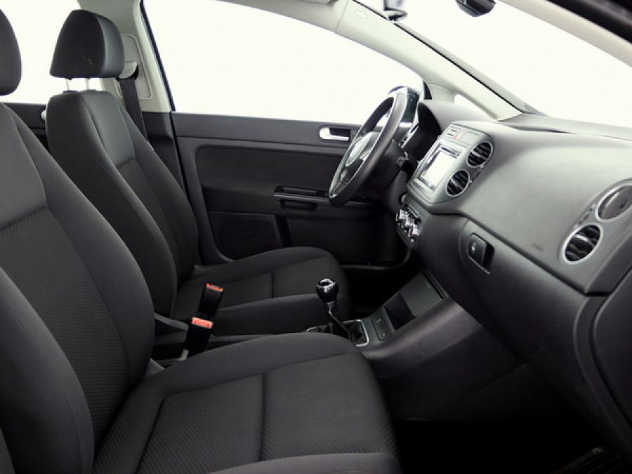 Melns Volkswagen Golf Plus 2010 Tallina, ar dzinēja tilpumu 1.40 L un nobraukumu 244 tūkst. km par 2199 €, foto 7 vietnē AUTOMOTO.COM.LV