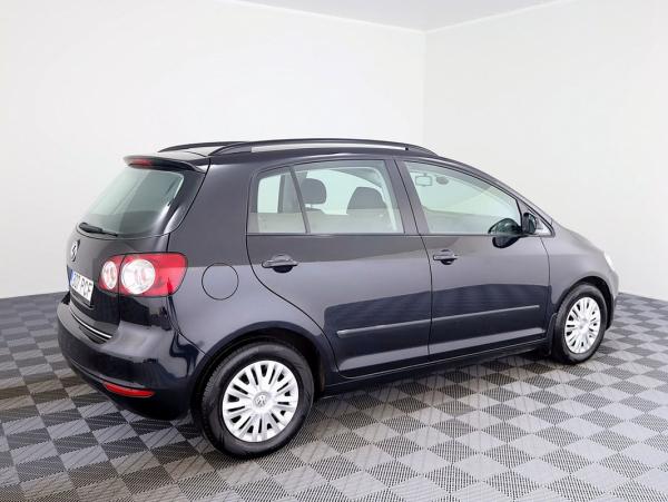 Melns Volkswagen Golf Plus 2010 Tallina, ar dzinēja tilpumu 1.40 L un nobraukumu 244 tūkst. km par 2199 €, foto 10 vietnē AUTOMOTO.COM.LV