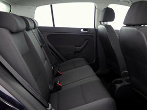 Melns Volkswagen Golf Plus 2010 Tallina, ar dzinēja tilpumu 1.40 L un nobraukumu 244 tūkst. km par 2199 €, foto 15 vietnē AUTOMOTO.COM.LV