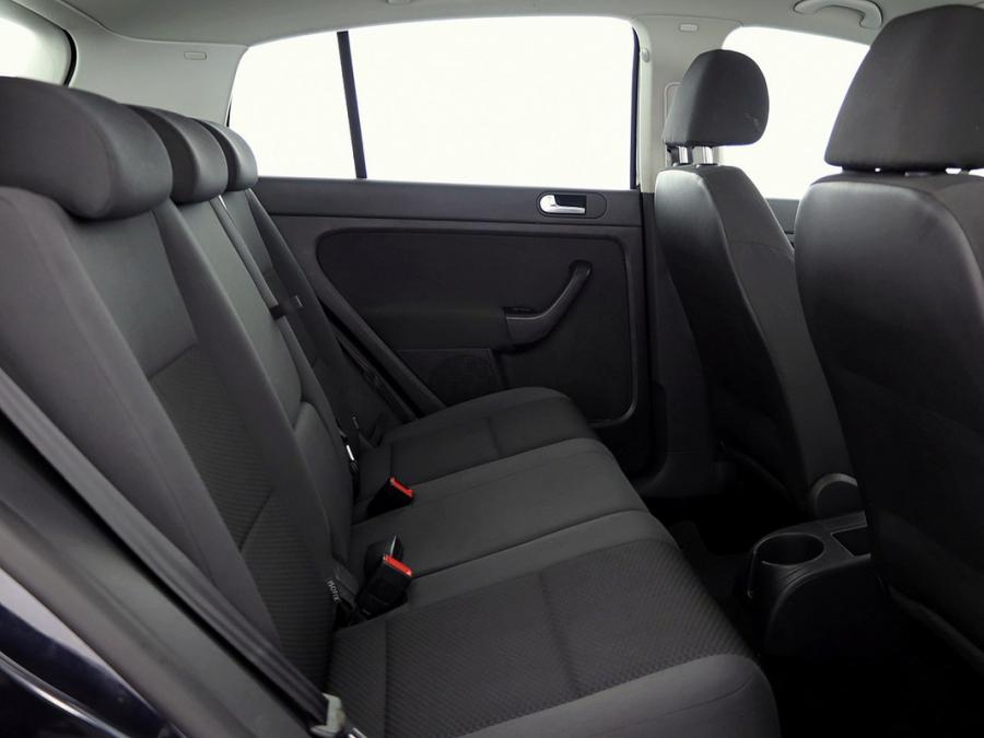 Melns Volkswagen Golf Plus 2010 Tallina, ar dzinēja tilpumu 1.40 L un nobraukumu 244 tūkst. km par 2199 €, foto 15 vietnē AUTOMOTO.COM.LV