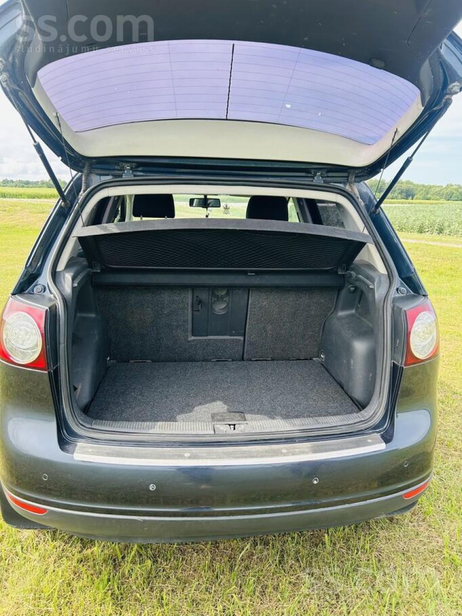 Zils Volkswagen Golf Plus 2006 Liepāja, ar dzinēja tilpumu 2.00 L un nobraukumu 0 tūkst. km par 1800 €, foto 5 vietnē AUTOMOTO.COM.LV