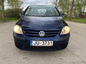 Zils Volkswagen Golf Plus 2005 Rēzekne, ar dzinēja tilpumu 1.90 L un nobraukumu 325 tūkst. km par 3500 €, foto 1 vietnē AUTOMOTO.COM.LV