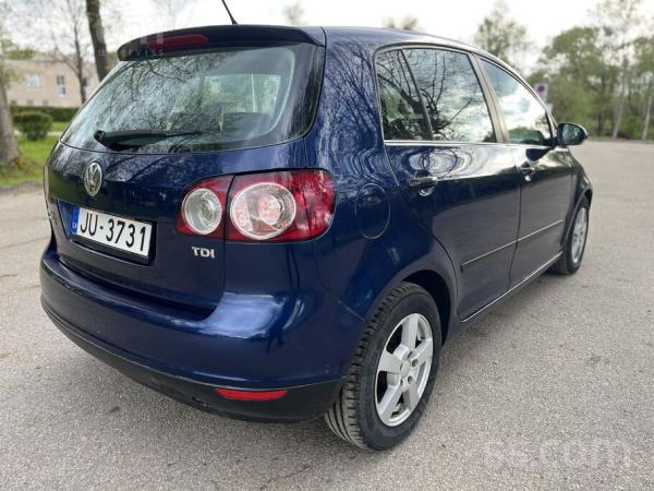 Zils Volkswagen Golf Plus 2005 Rēzekne, ar dzinēja tilpumu 1.90 L un nobraukumu 325 tūkst. km par 3500 €, foto 6 vietnē AUTOMOTO.COM.LV