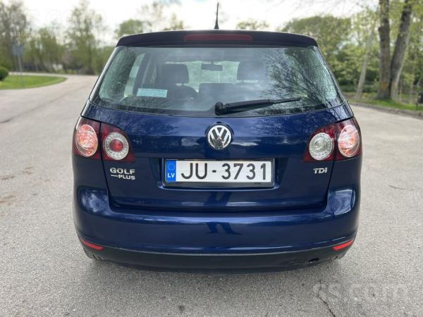 Zils Volkswagen Golf Plus 2005 Rēzekne, ar dzinēja tilpumu 1.90 L un nobraukumu 325 tūkst. km par 3500 €, foto 7 vietnē AUTOMOTO.COM.LV