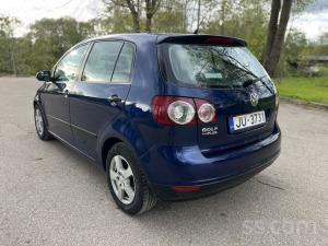 Zils Volkswagen Golf Plus 2005 Rēzekne, ar dzinēja tilpumu 1.90 L un nobraukumu 325 tūkst. km par 3500 €, foto 8 vietnē AUTOMOTO.COM.LV