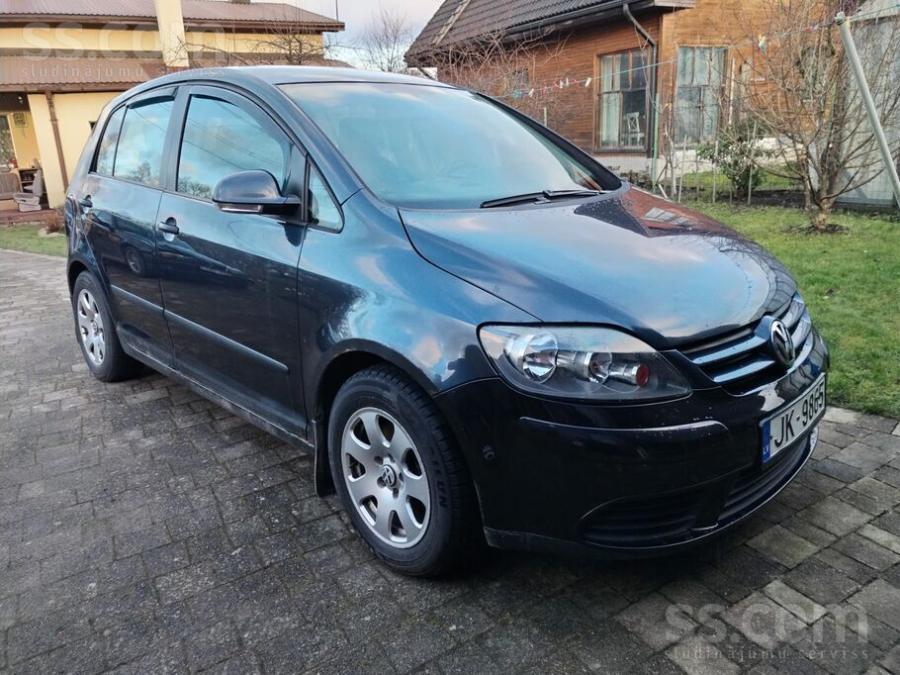 Blue Volkswagen Golf Plus 2005 in Jelgava, with an engine capacity of 1.90 L and mileage of 355 thousand km for 1400 €, photo 1 on AUTOMOTO.COM.LV