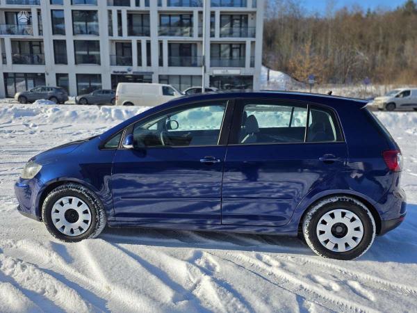 Blue Volkswagen Golf Plus 2005 in Vilnius, with an engine capacity of 1.90 L and mileage of 320 thousand km for 1900 €, photo 6 on AUTOMOTO.COM.LV