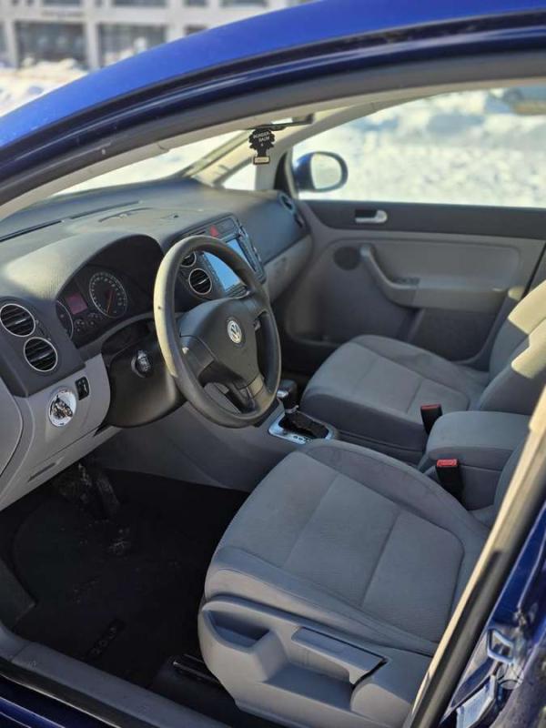 Blue Volkswagen Golf Plus 2005 in Vilnius, with an engine capacity of 1.90 L and mileage of 320 thousand km for 1900 €, photo 9 on AUTOMOTO.COM.LV