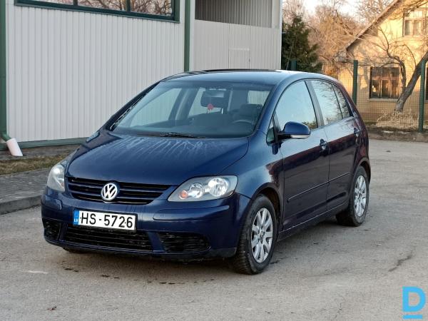 Blue Volkswagen Golf Plus 2005 in Ogre, with an engine capacity of 1.90 L and mileage of 390 thousand km for 1650 €, photo 4 on AUTOMOTO.COM.LV